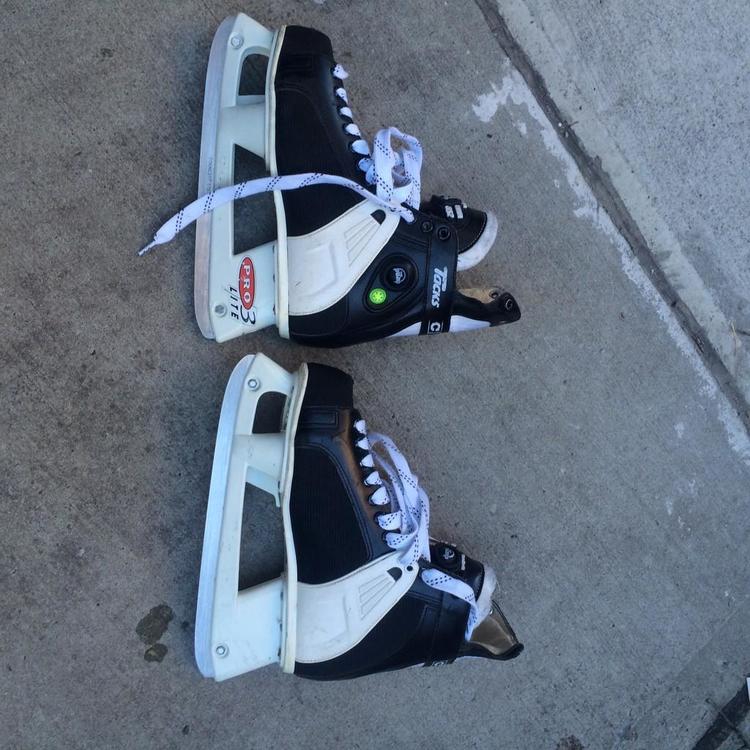 CCM Tack 652 Pump | SOLD | Hockey Skates | SidelineSwap