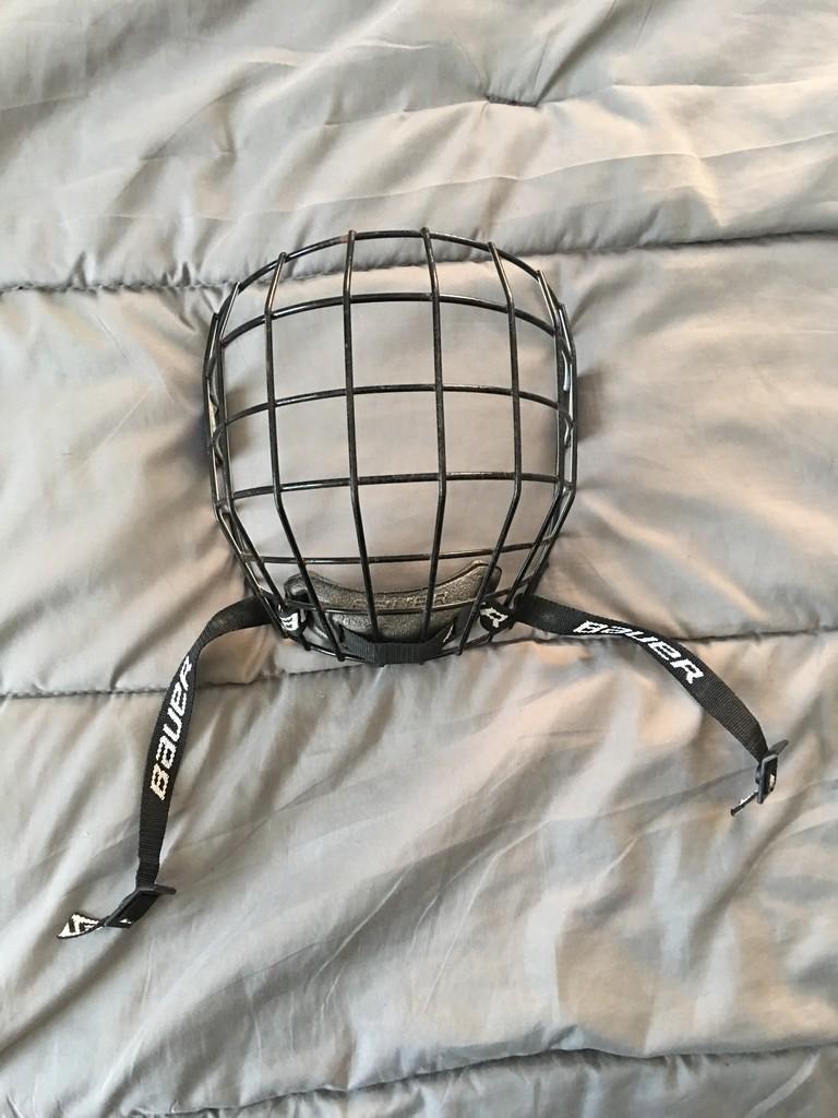 Original Bauer Oreo Cage | SidelineSwap