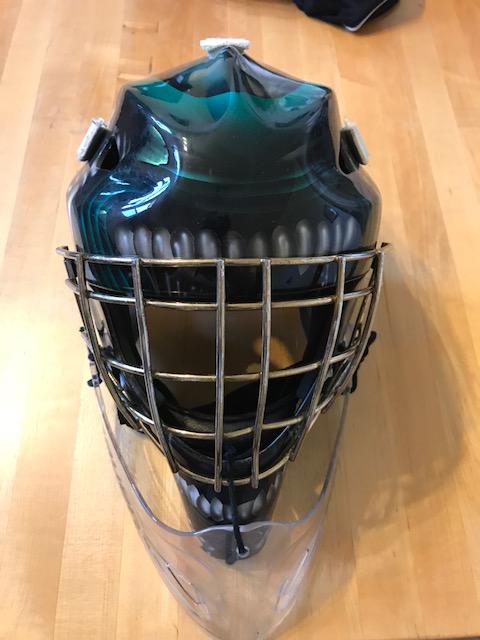 Hackva goalie mask. Medium | SidelineSwap