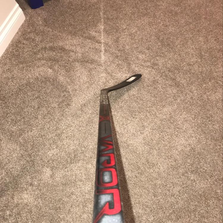 Bauer Vapor X700 Right Hand P88 Curve, 67 Flex Intermediate | SOLD ...