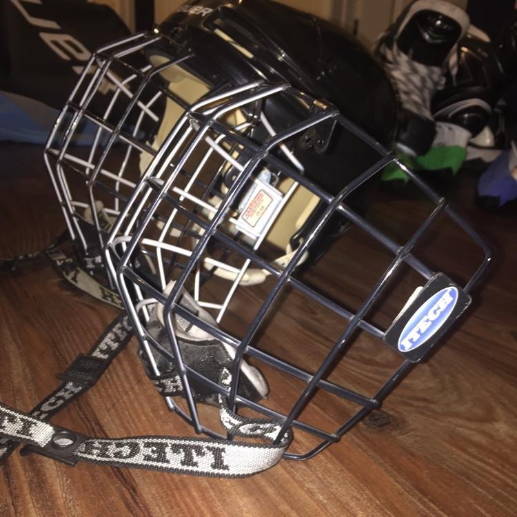 Bauer Small Itech RBE VIII i2 Oreo Cage | SOLD | Hockey Cages, Visors ...