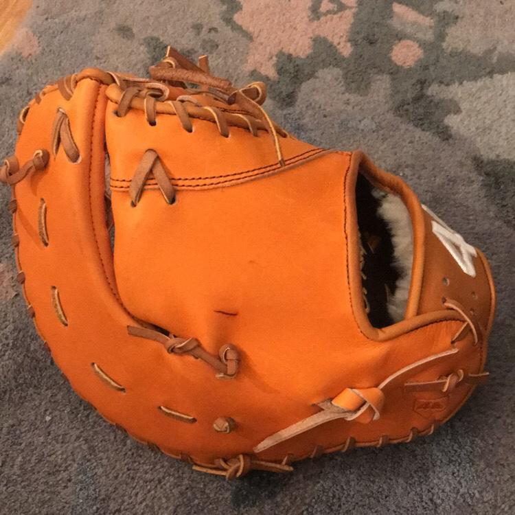44 Pro First Base Mitt | SidelineSwap