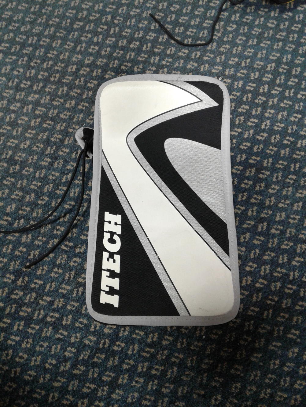 New ITECH Prodigy 900 Blocker Regular Youth | SidelineSwap