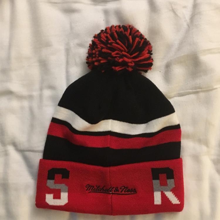 Toronto Raptors Beanie | SidelineSwap