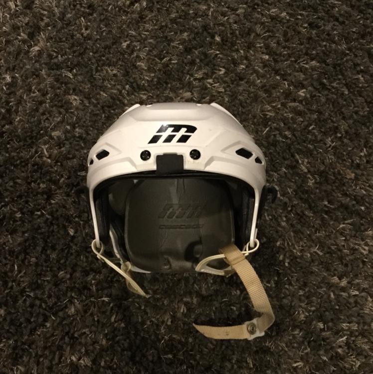 Cascade M11 Medium Helmet | SidelineSwap