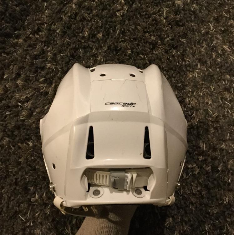 Cascade M11 Medium Helmet | SidelineSwap