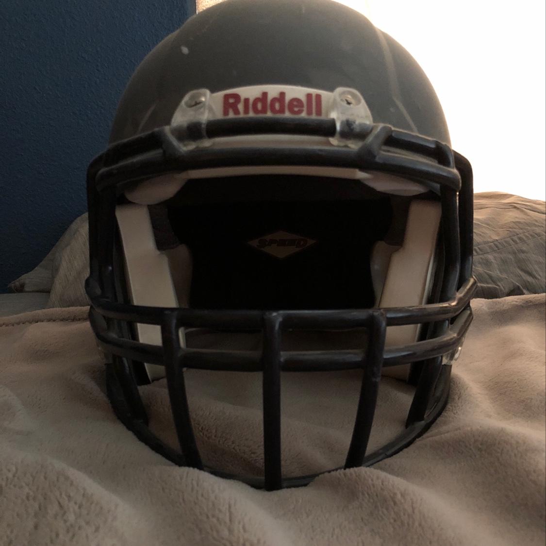 Revo Speed - Large | SidelineSwap