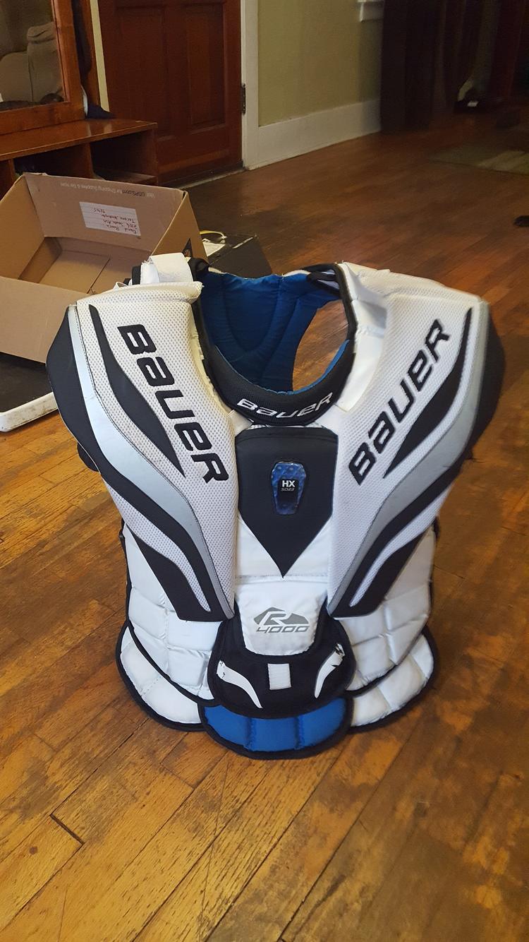 Bauer reactor 4000 chest protector | SidelineSwap
