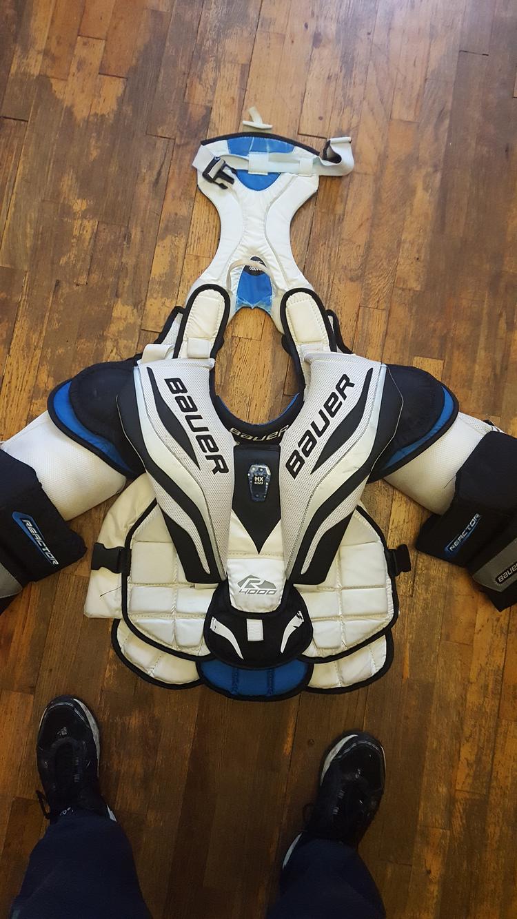 Bauer reactor 4000 chest protector | SidelineSwap