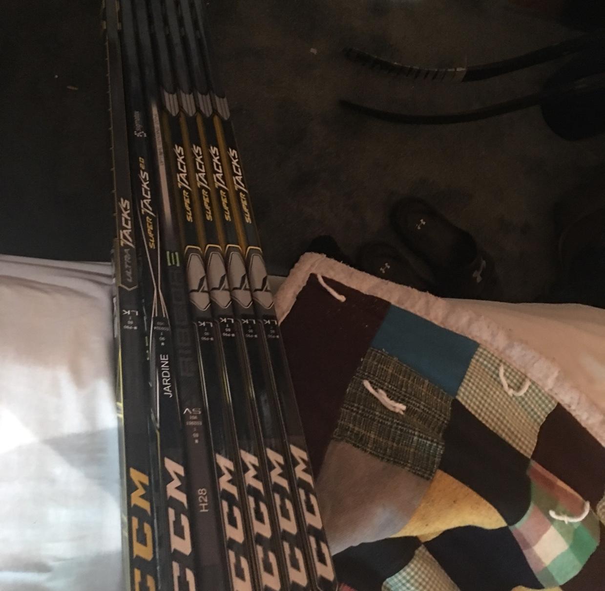 8 Stick Bundle | SidelineSwap