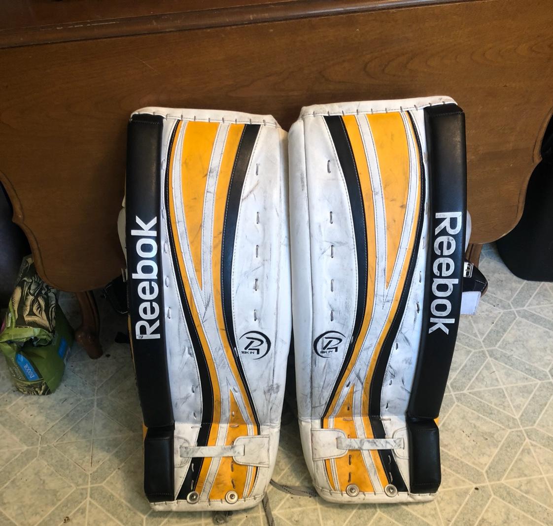 Reebok 18k Goalie Pads | SidelineSwap
