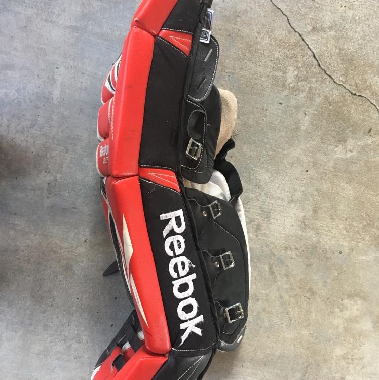 Reebok Reebok Larceny Goalie Leg Pads Senior | SidelineSwap
