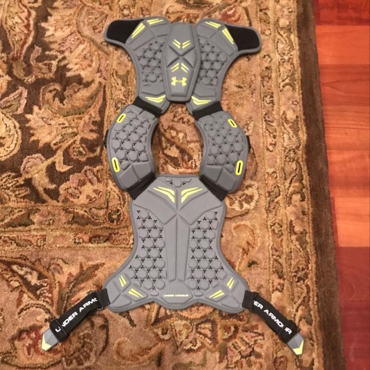 Under Armour Shoulder Pads | SidelineSwap