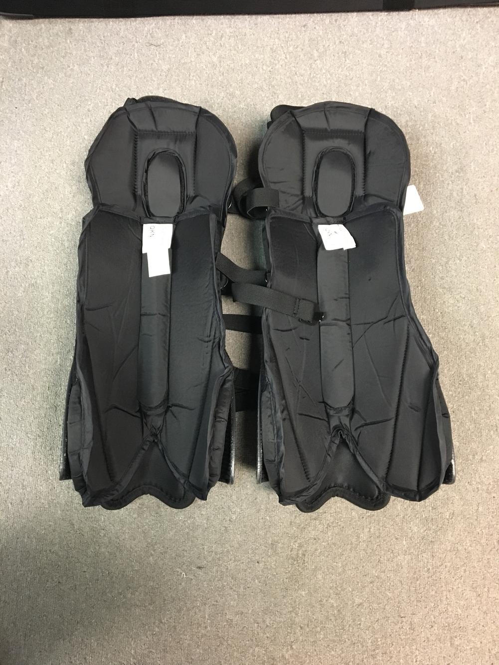 Brand new Wilson Pro Platinum Umpire Set (Chest Protector & Leg Guards ...