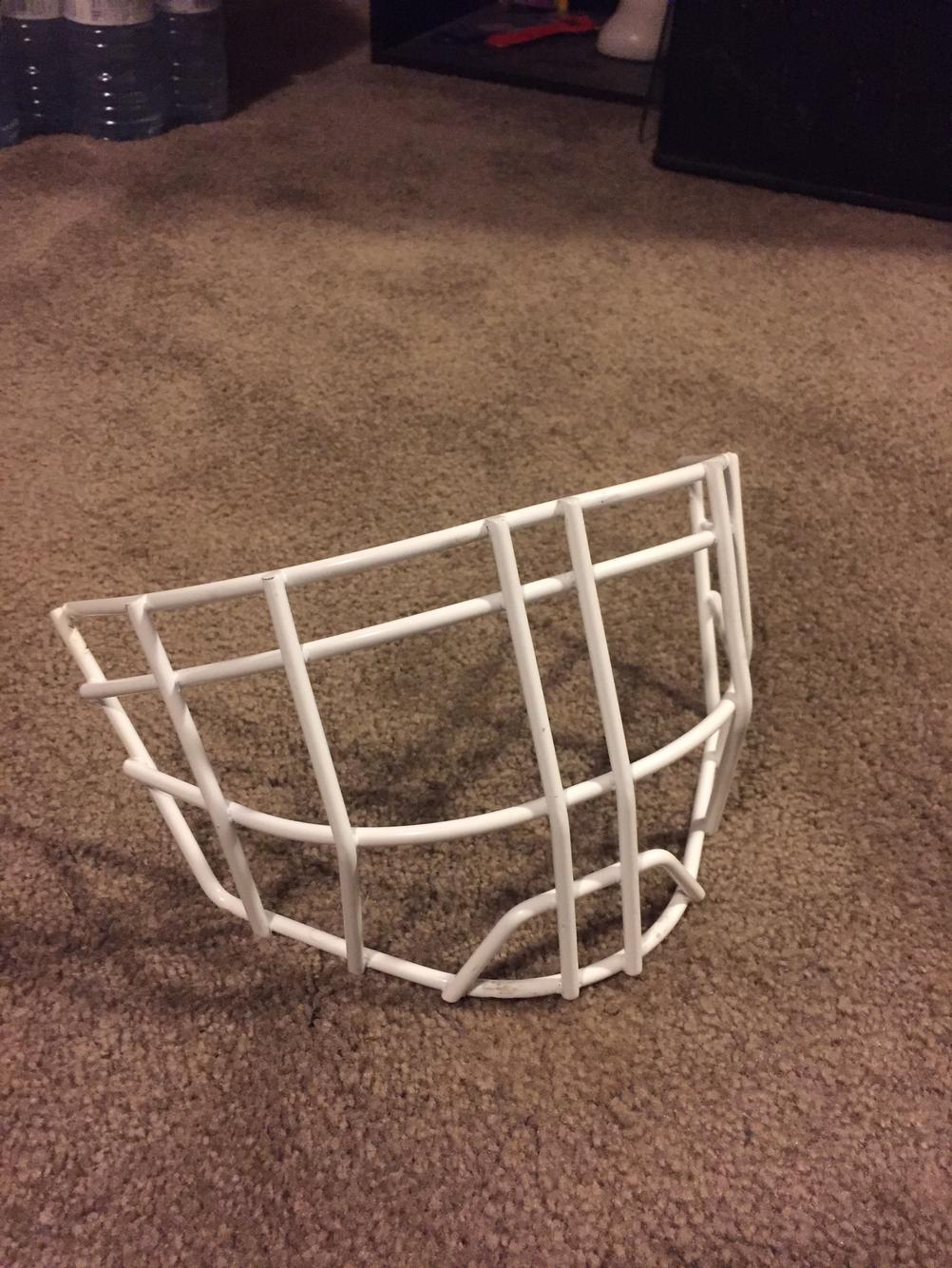 Bauer Profile Cheater Cage | SidelineSwap