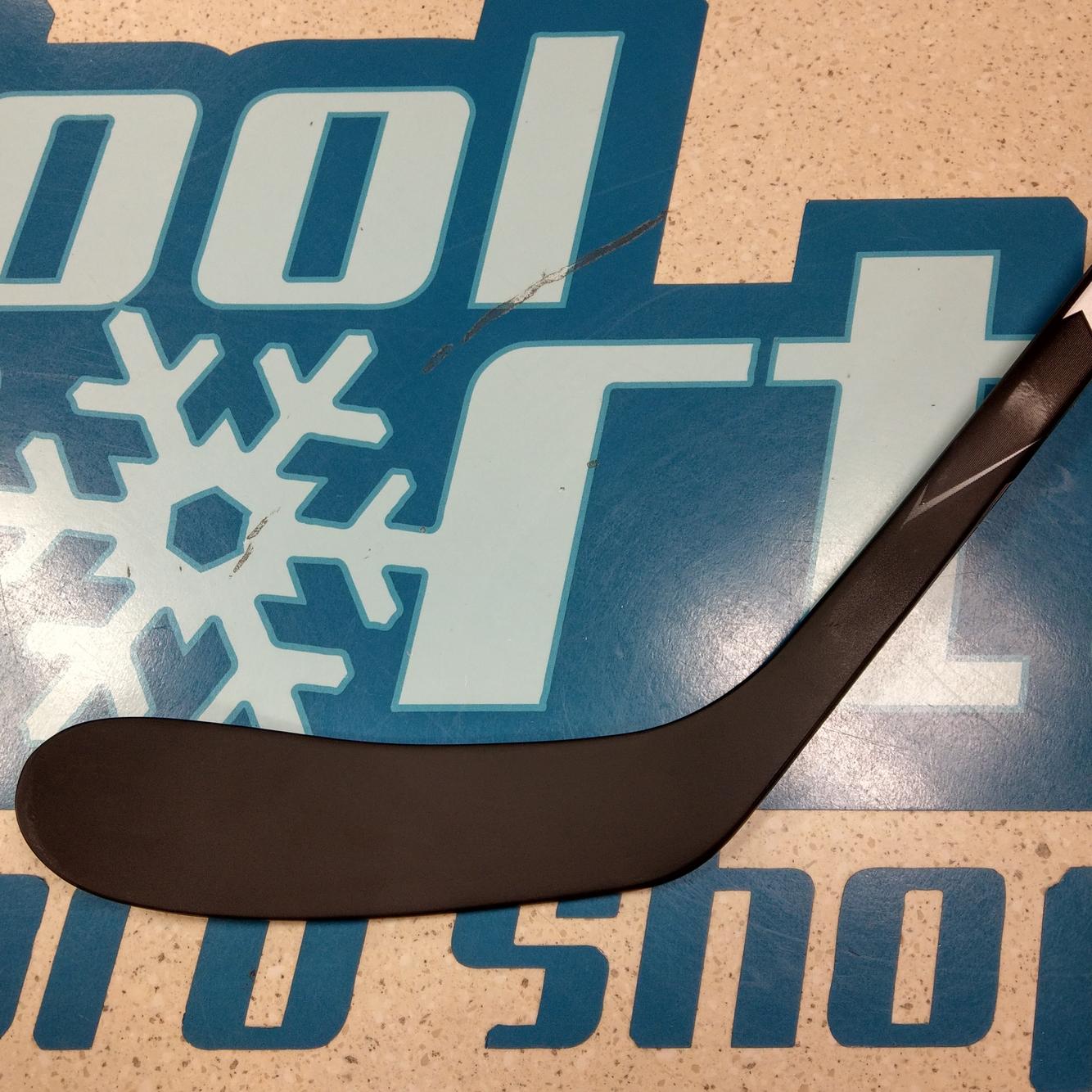 New CCM Ribcor 62K / Right P28 McDavid 50 Flex Junior Stick | SidelineSwap