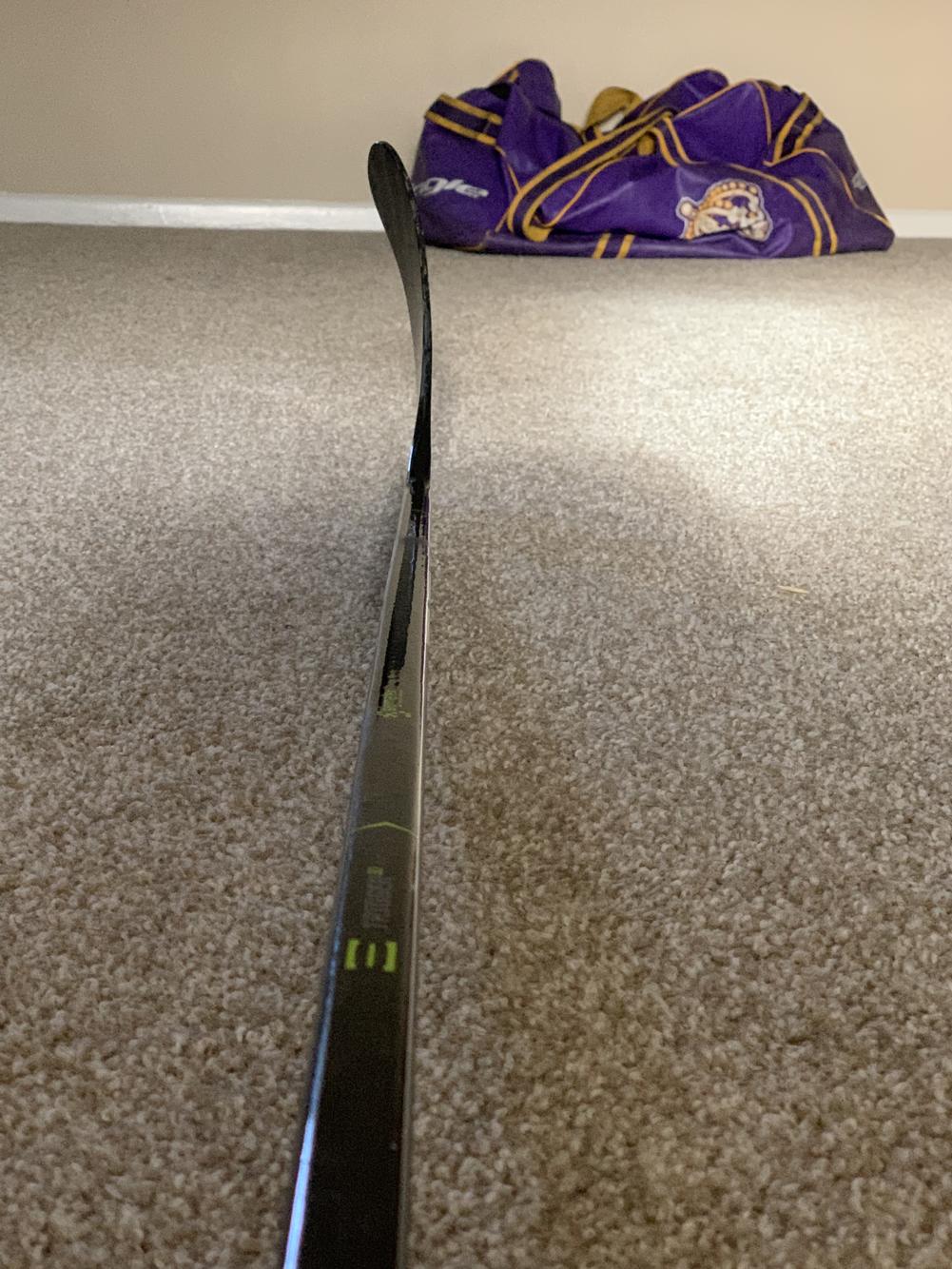 New Nathan Mackinnon CCM Trigger 3D PMT Pro Stock Right 95 flex ...