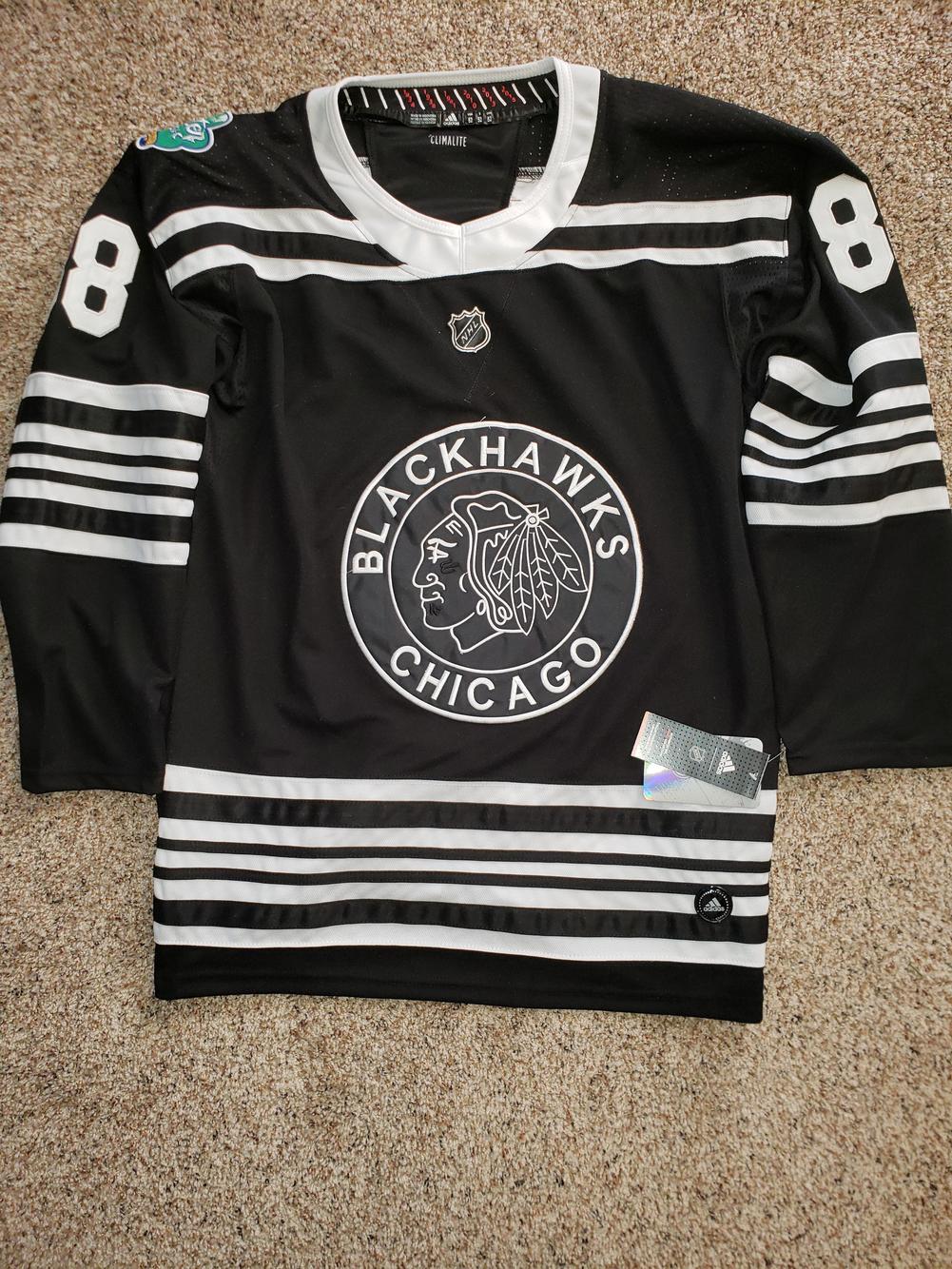 Chicago Blackhawks 2019 Winter Classic Jersey Large/52 #88 Kane ...
