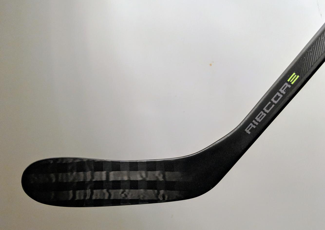 New RH PRO STOCK CCM Ribcor Reckoner 90 Flex P28 McDavid Curve ...