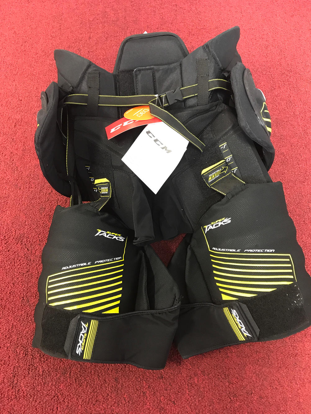 New CCM Super Tacks Girdle Size Large Item# MANP100 | SidelineSwap