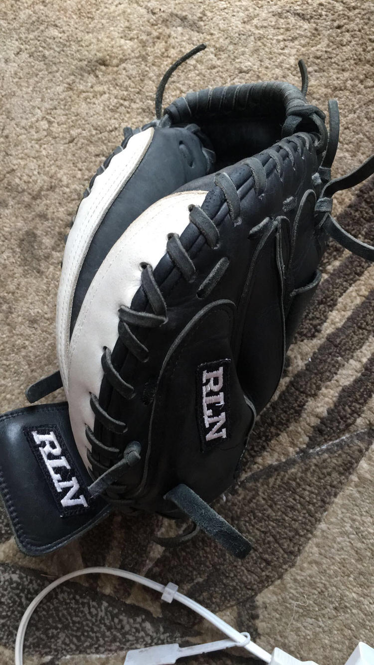 (CUSTOM) Rolin Catchers Glove | SidelineSwap