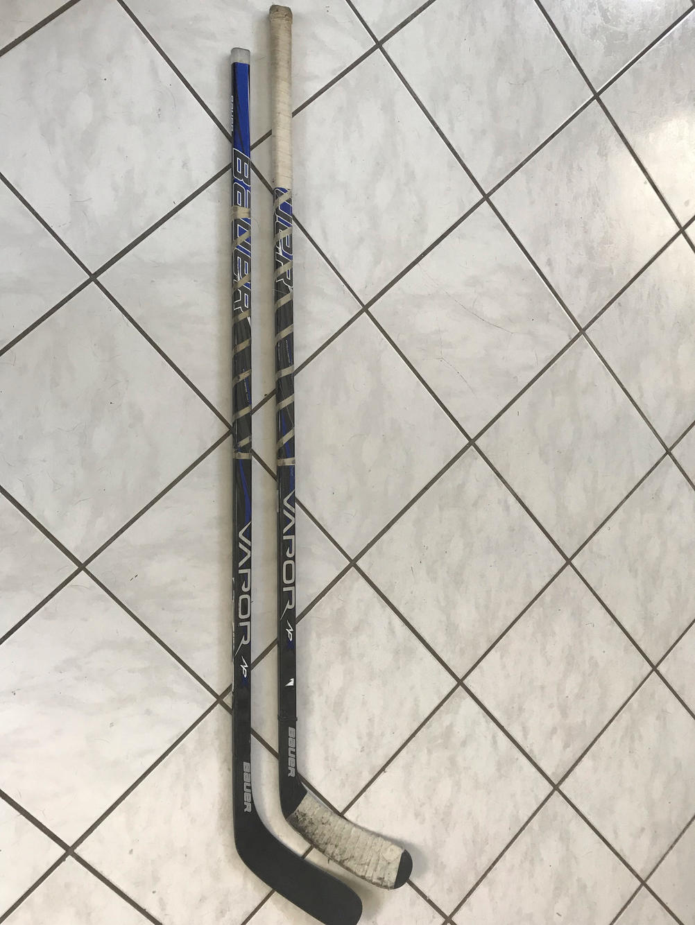 1 Bauer Apx LH 2 Piece Hockey Sticks 102 Flex | SidelineSwap