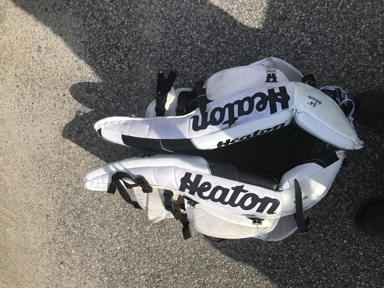 Heaton Helite Z leg pads | SidelineSwap
