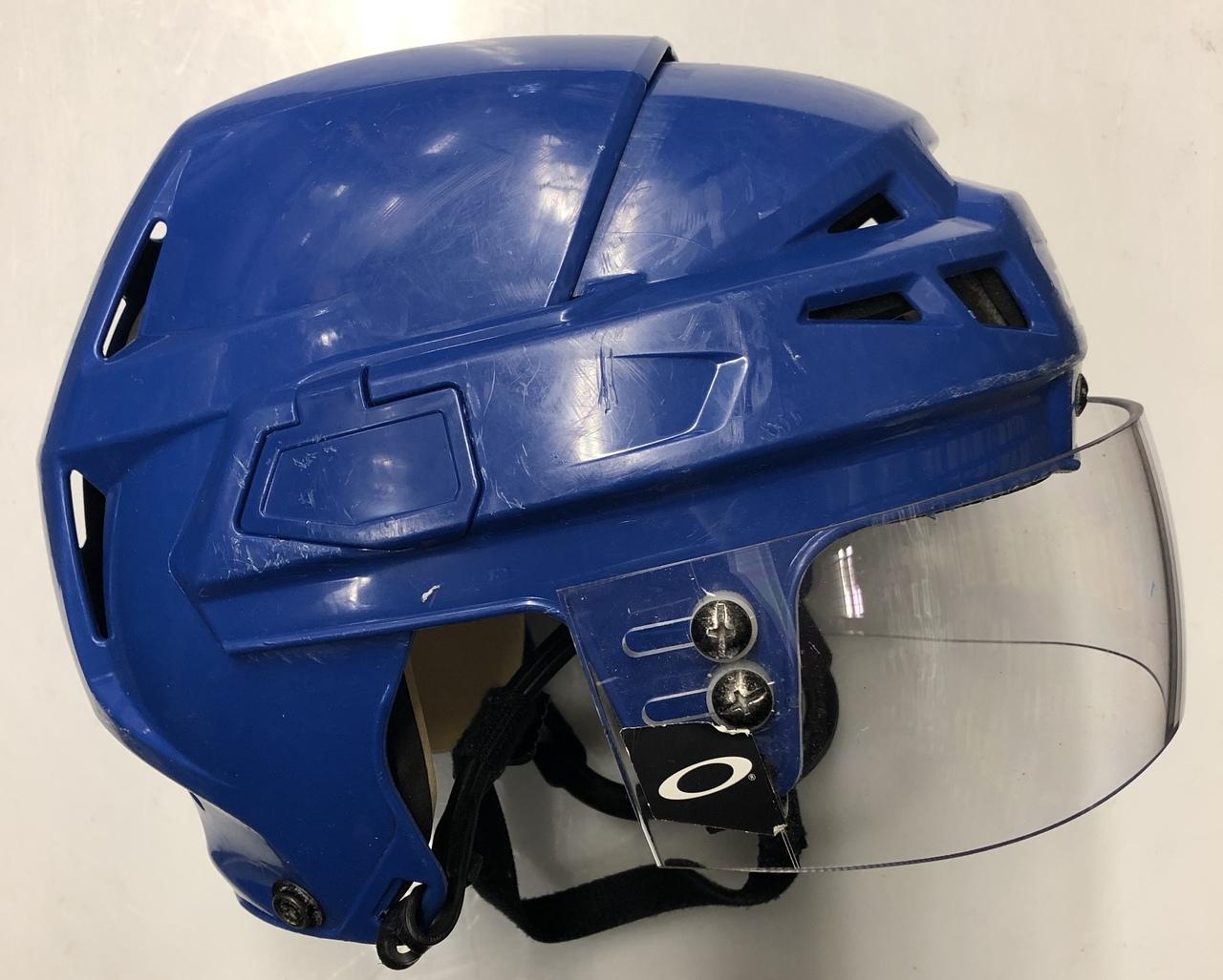 CCM VECTOR V08 HOCKEY HELMET ROYAL BLUE MEDIUM 4066 | SidelineSwap