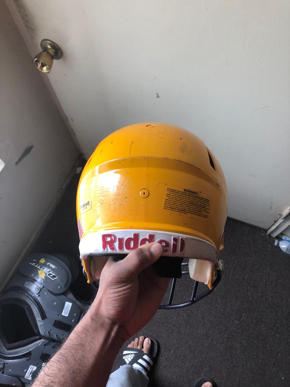 Revo Speed Large | SidelineSwap