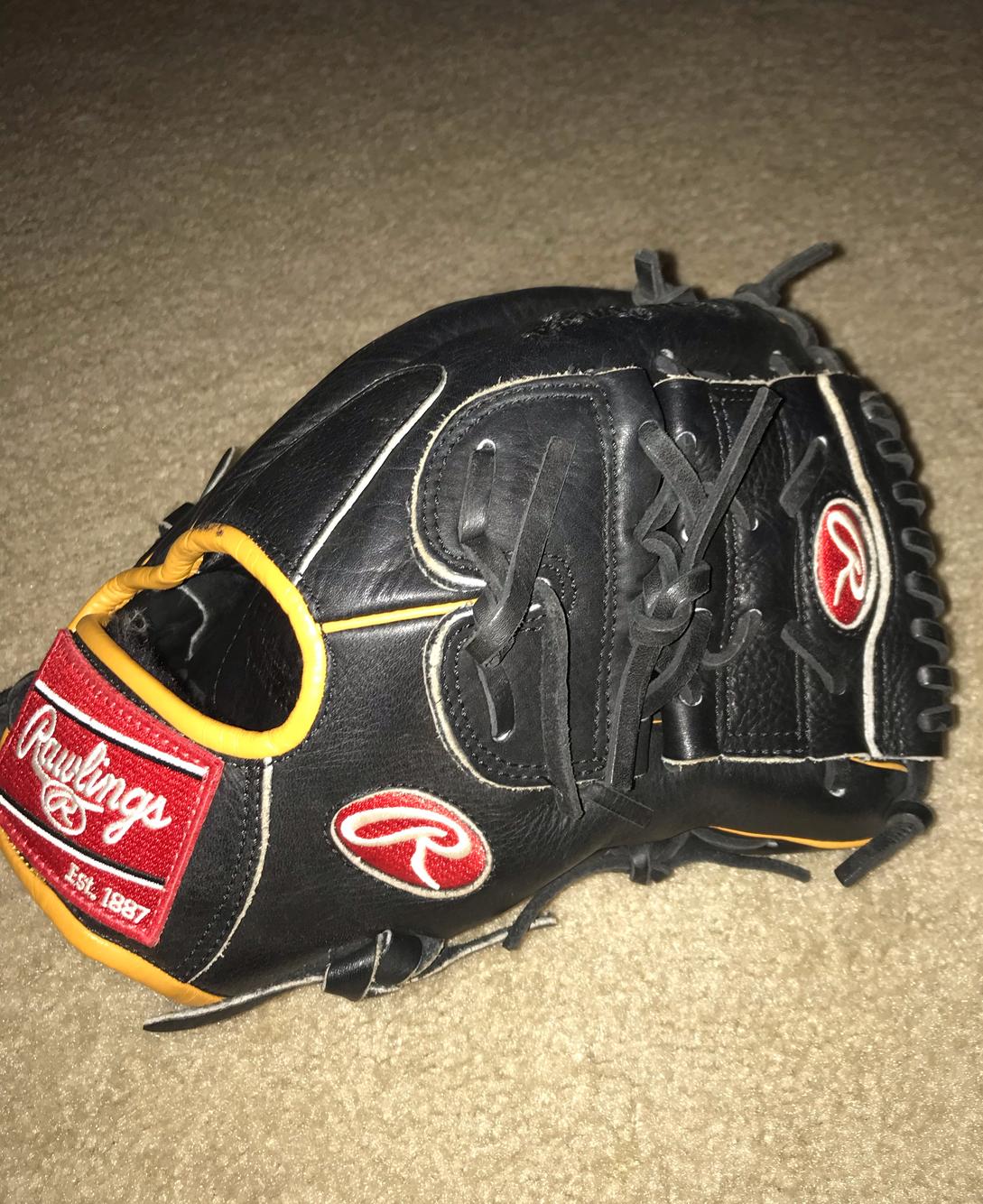 Rawlings Gamer Series Glove Great For Pitchers And 3rd Basemen ...