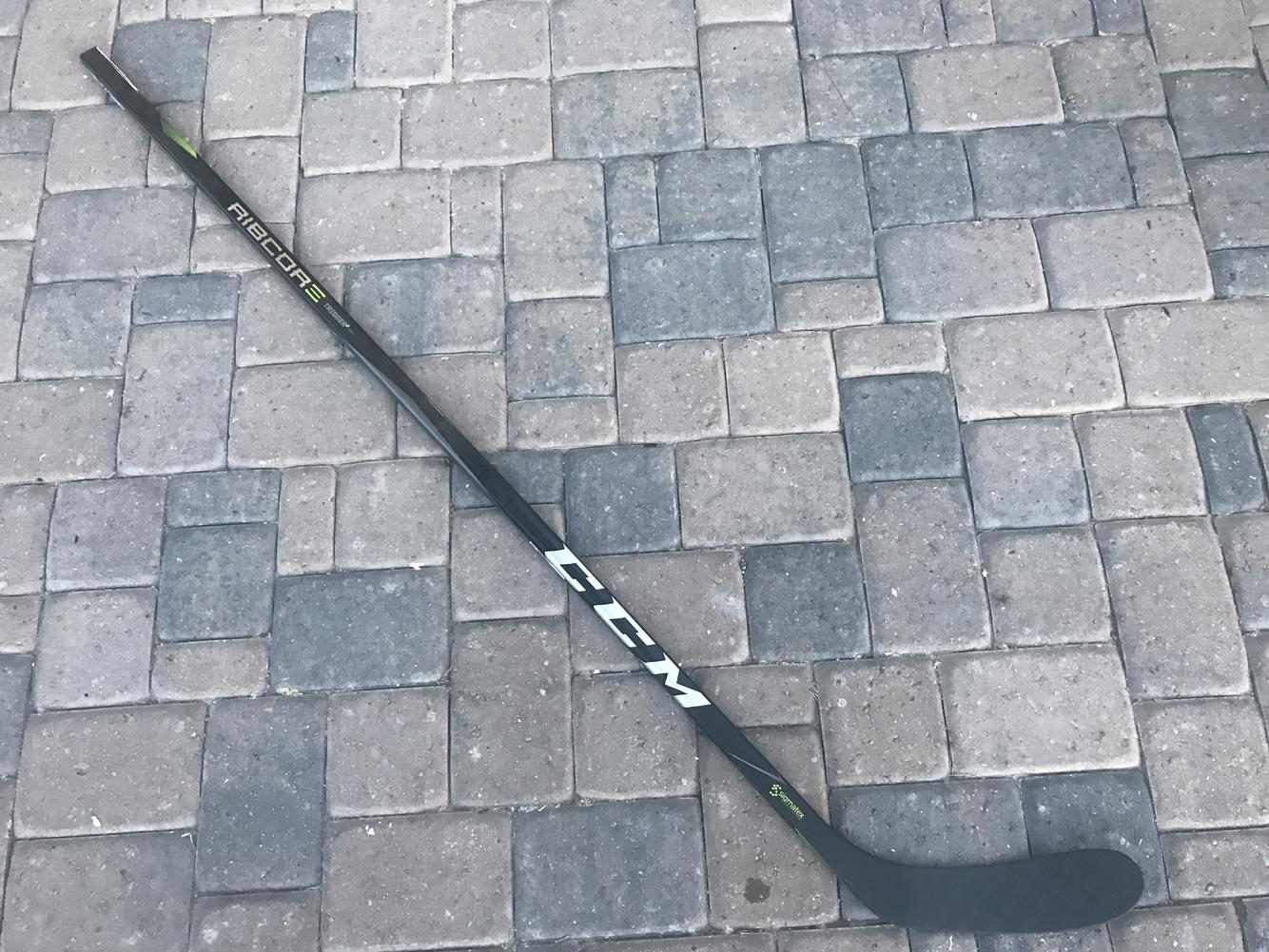 CCM Ribcore Trigger2 PMT Pro Stock Hockey Stick 75 Flex P28 Left 9674 ...