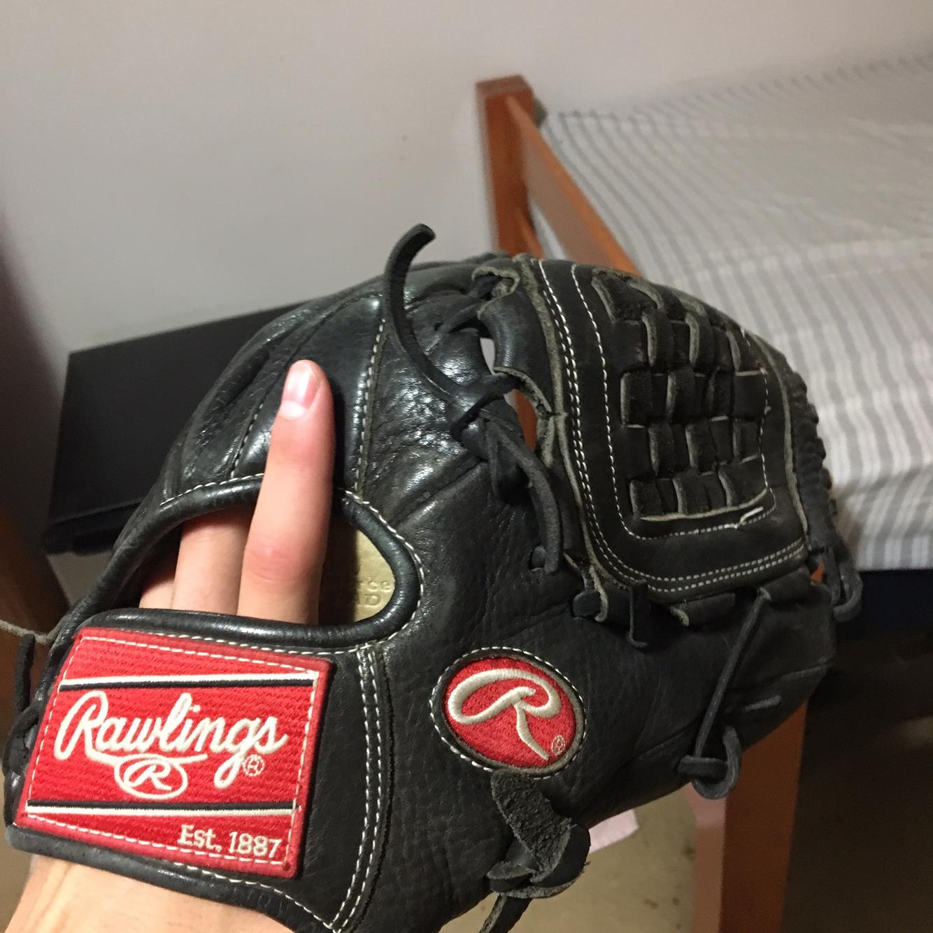 Rawlings Gold Glove Baseball Glove | SidelineSwap
