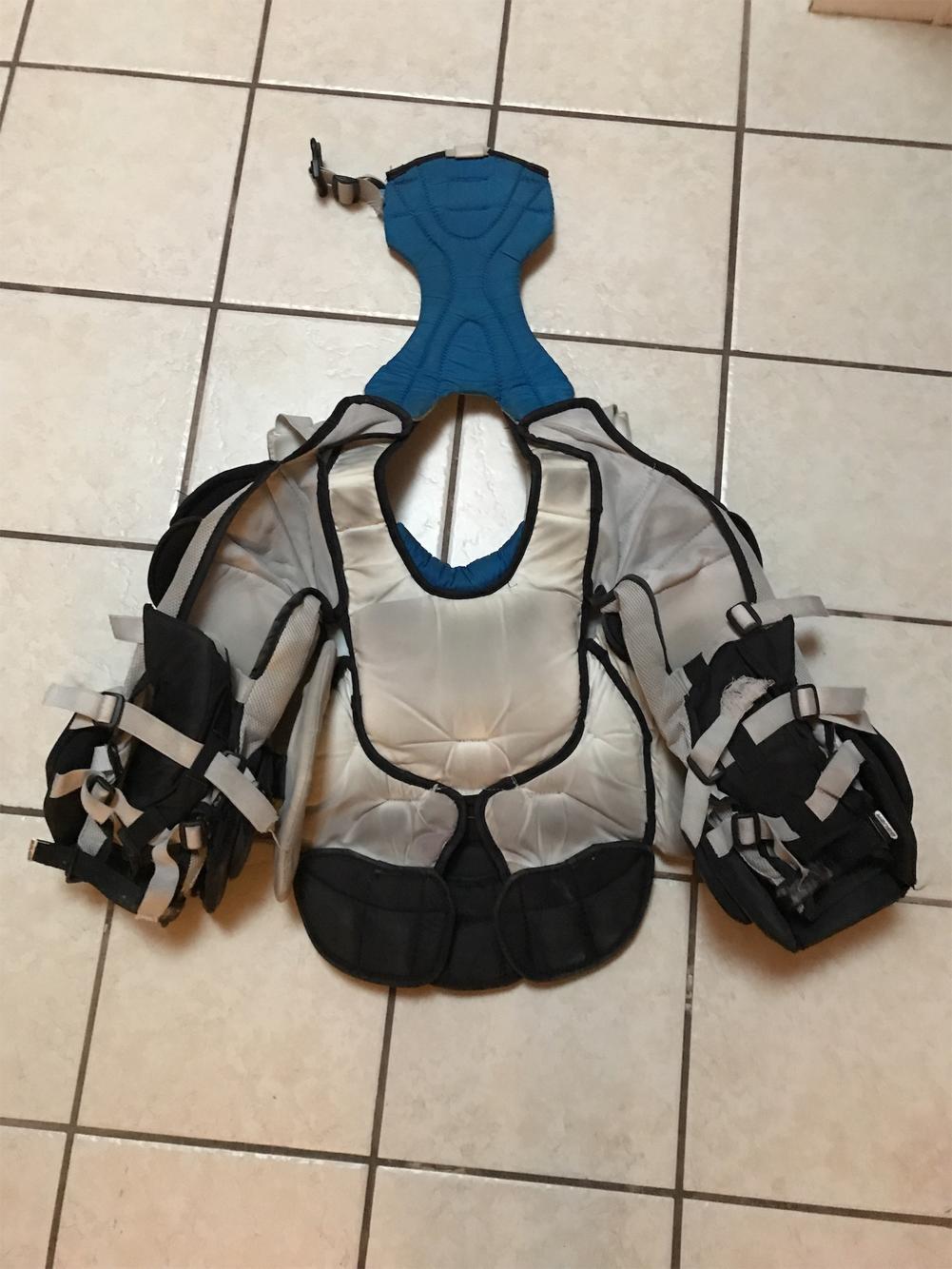 Bauer Reactor 4000 Intermediate Large Goalie Chest Protector ...