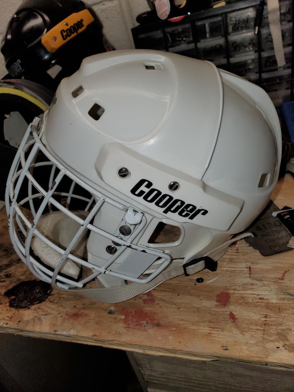 Cooper Goalie Mask Senior | SidelineSwap