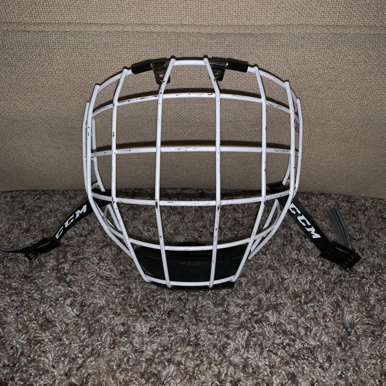 CCM White FM580 Cage Small | SidelineSwap