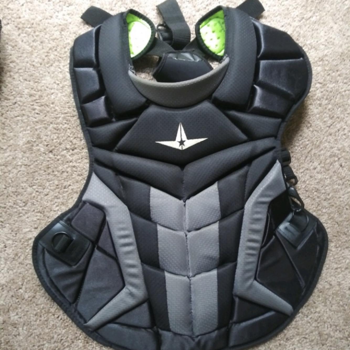 New System 7 Axis’s Chest Protector Adult | SidelineSwap