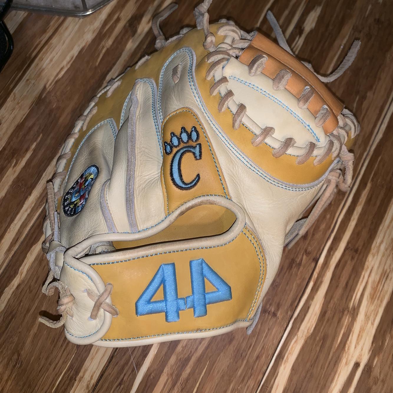 44 Pro Catcher's Glove Classic Series | SidelineSwap