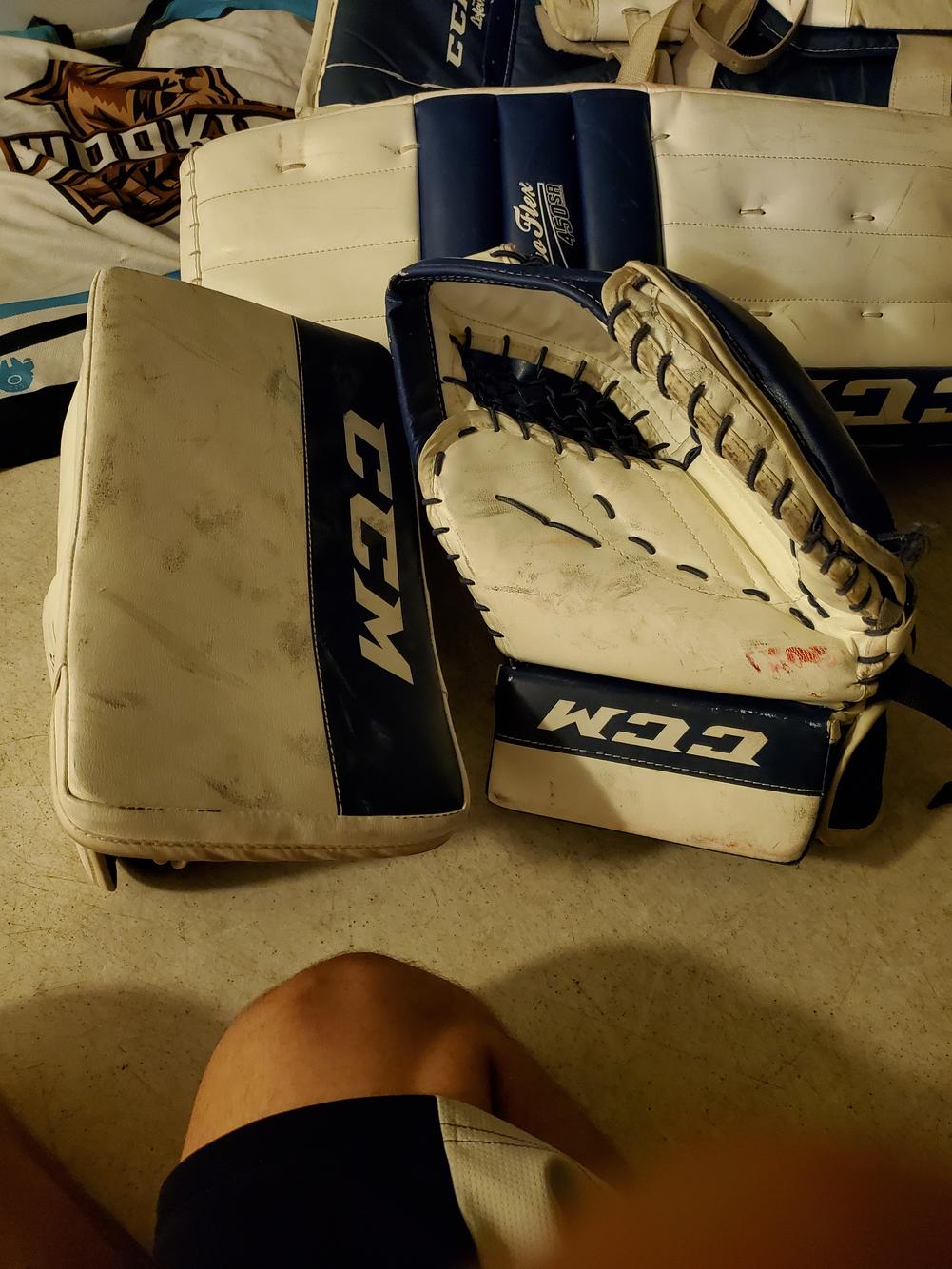 CCM Retro Flex 550 Goalie Full Set Regular Senior | SidelineSwap