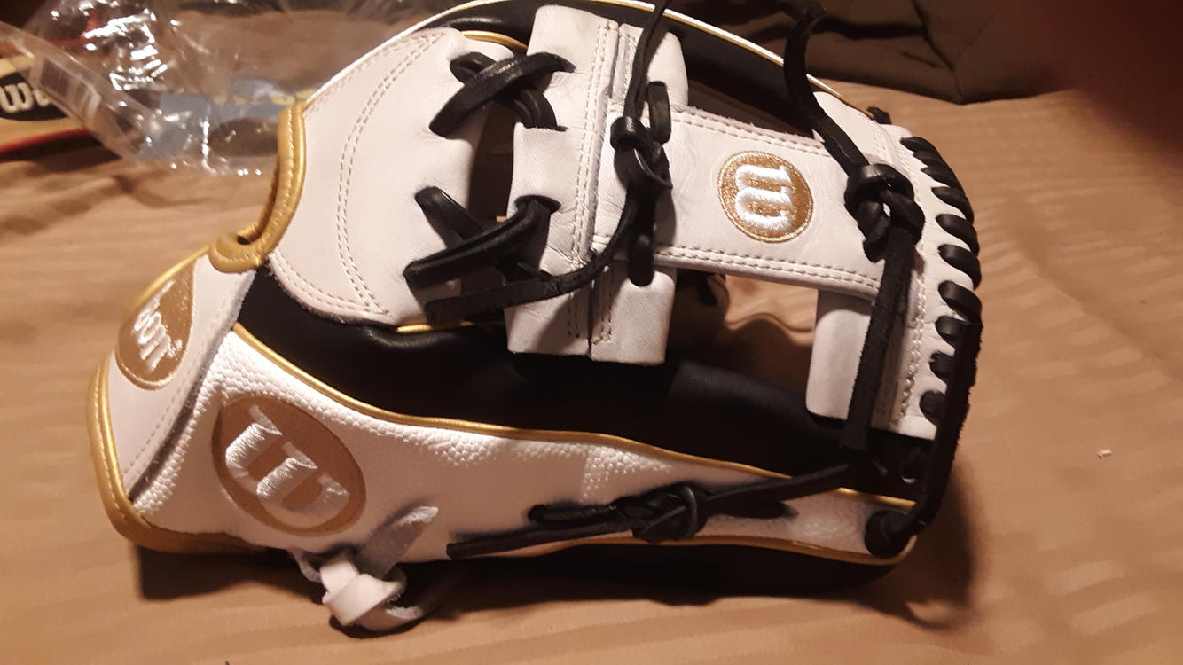 Wilson A2000 fastpitch 12inch I Web | SidelineSwap