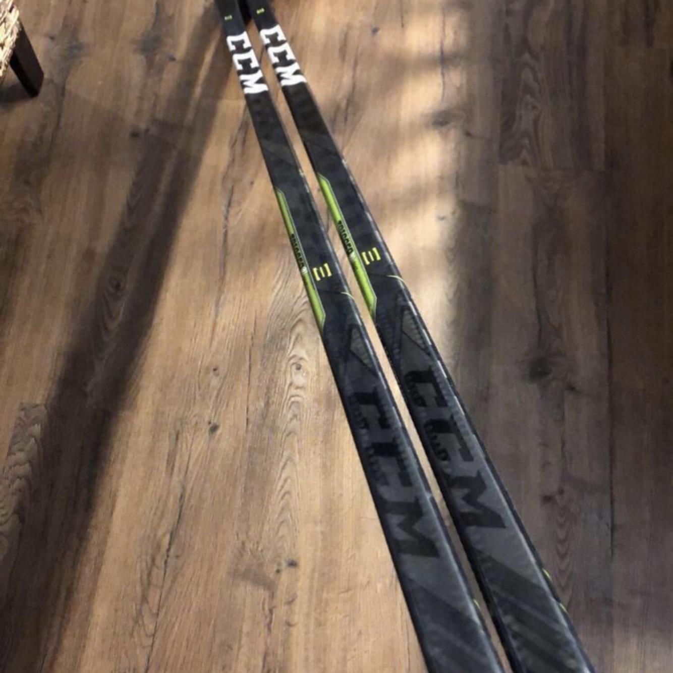 2 Pack - CCM Trigger 3D RH 95 Flex p90 | SidelineSwap