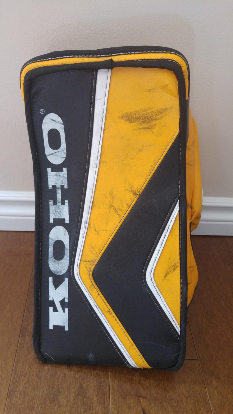 Koho Goalie Gloves & Blockers Regular Pro Stock | SidelineSwap