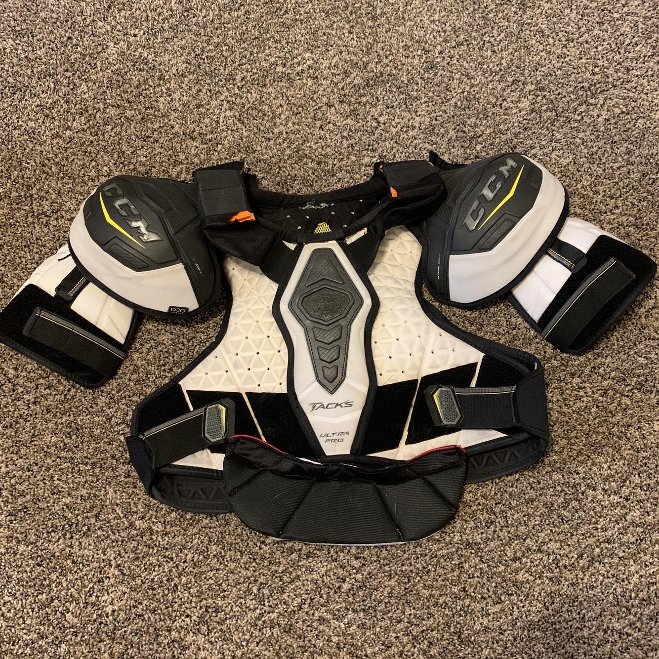 Large Ultra Tacks Pro Shoulder Pads Senior Pro Stock | SidelineSwap