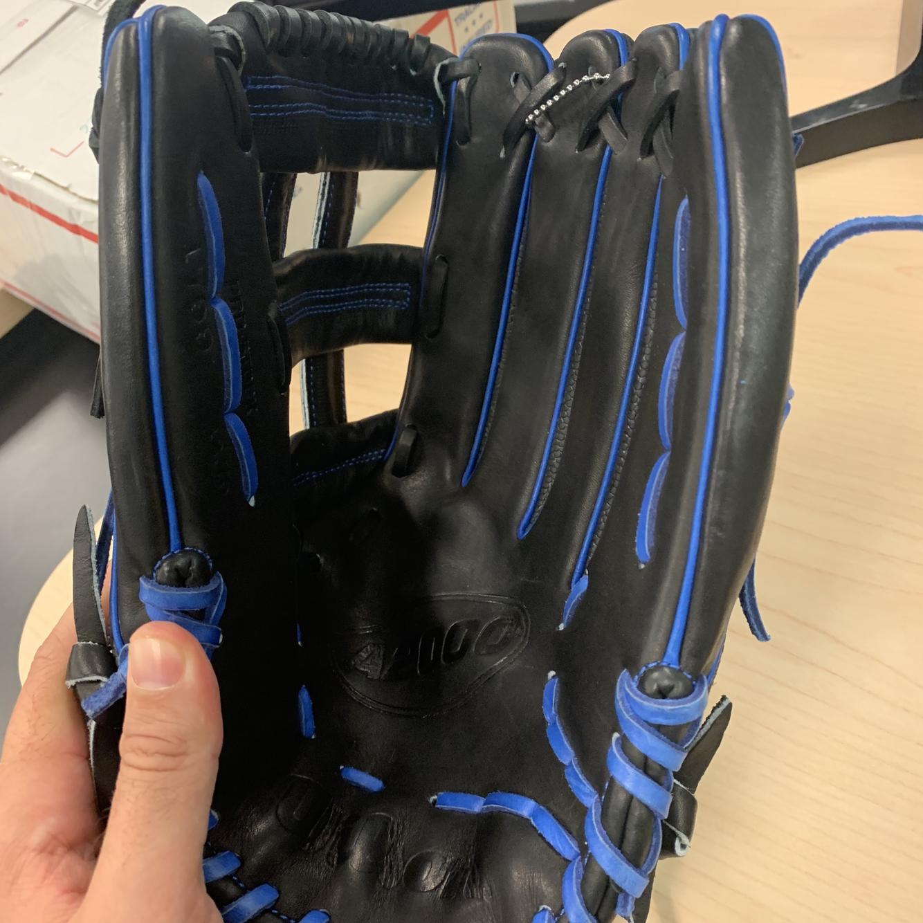 New Wilson A2000 1799 custom | SidelineSwap