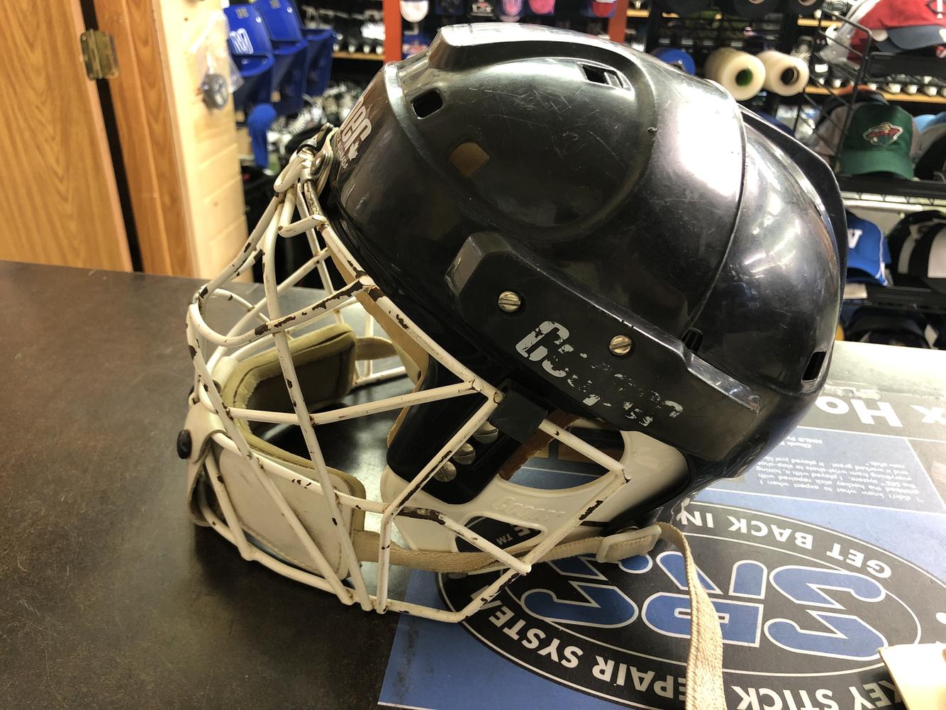 Cooper Goalie Mask W/HM30 cage | SidelineSwap