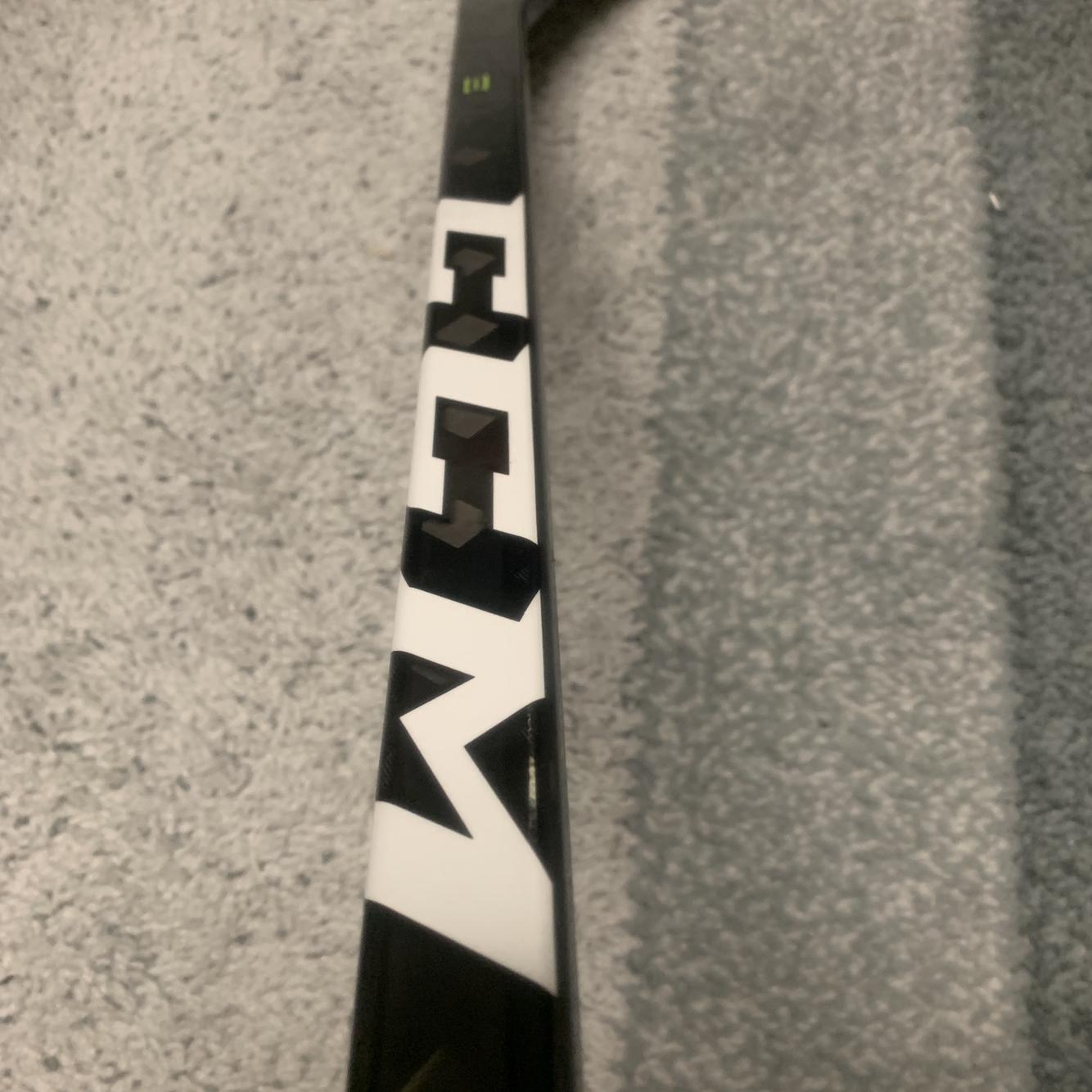 NEW CCM Trigger 3D PMT RH 90 P92 Flex Hockey Stick Righty Mid Senior ...