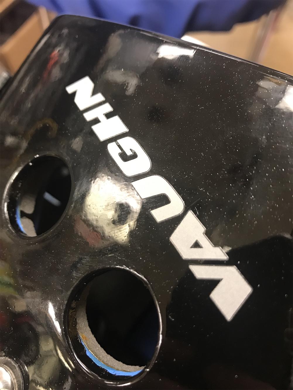 NEW Vaughn VM Pro Elite Large Goalie Mask With Mask Bag | SidelineSwap