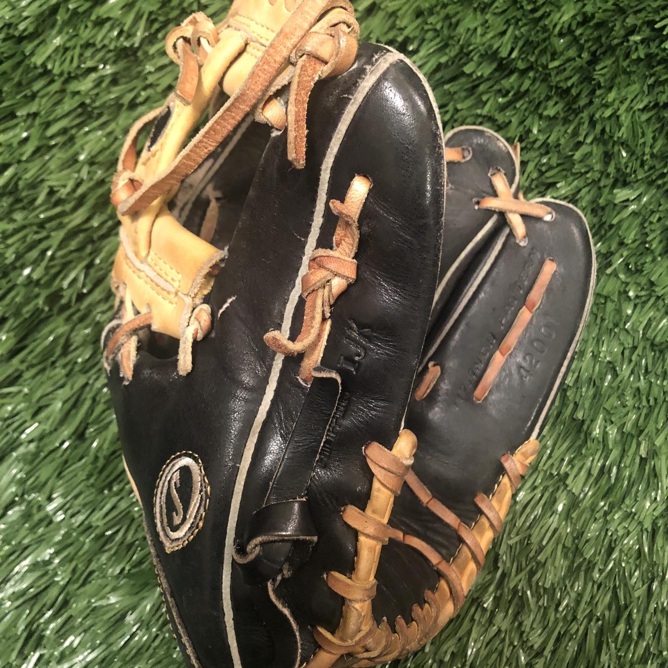 RARE Robinson Cano Spalding Glove | SidelineSwap