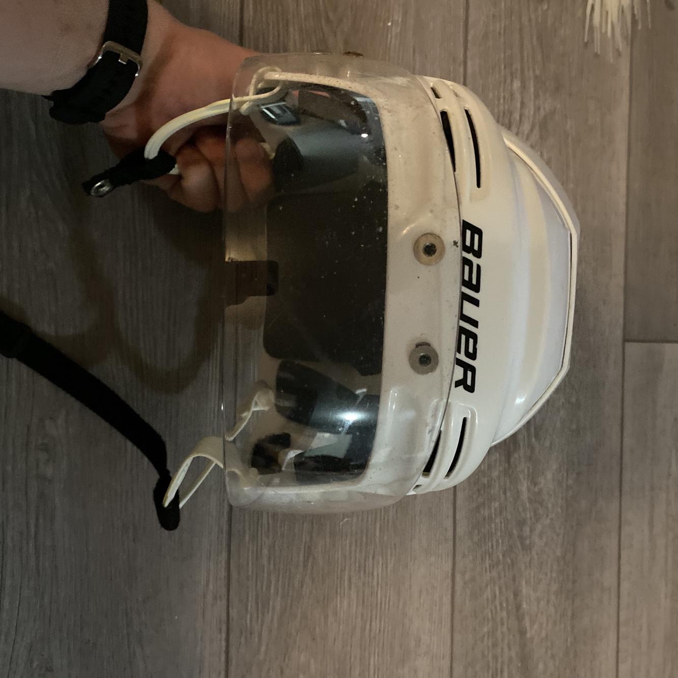 White Medium Bauer 2100 Helmet | SidelineSwap