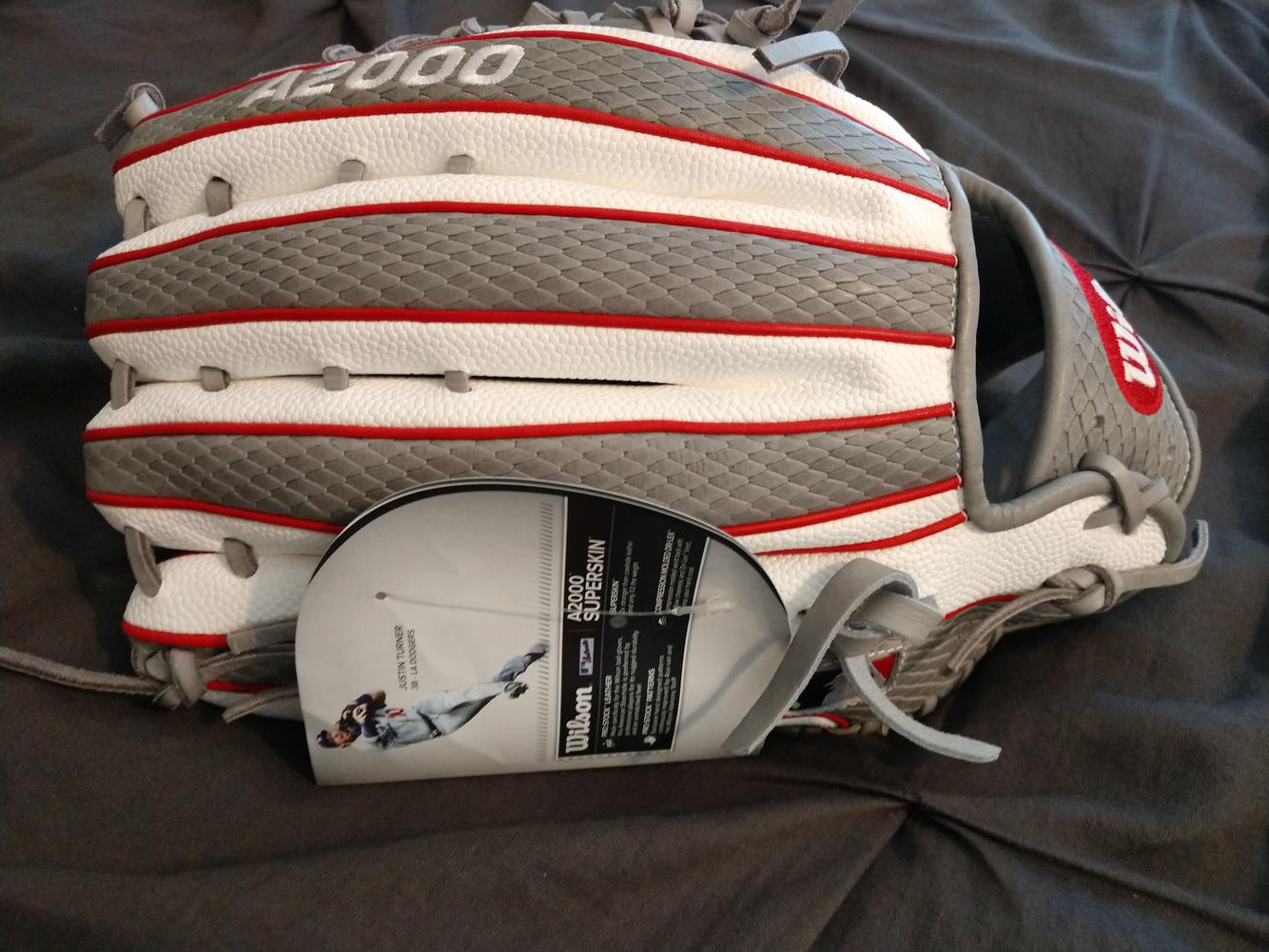 New Wilson Right Handed Outfield A2K Baseball Glove 12.75" | SidelineSwap