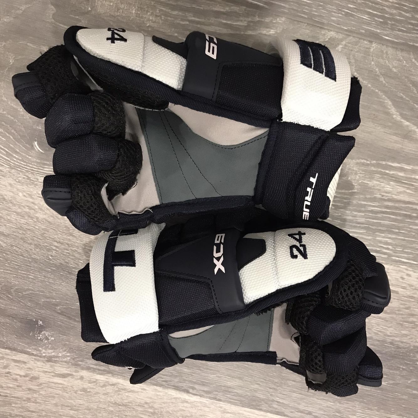 Blue Senior True XC9 Gloves 13" Pro Stock Gloves | SidelineSwap